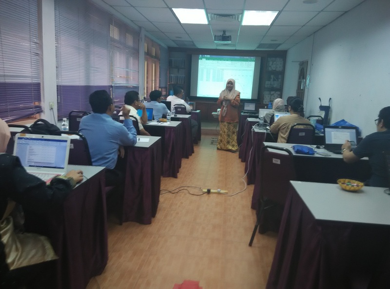Bengkel Analisa Data Pendaratan Ikan Yu dan Pari Bagi Menentukan Nilai ...